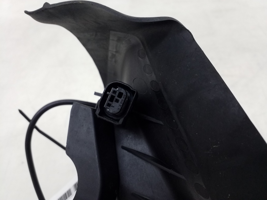 Used Mercedes Benz ML-Class Front door external opening handle and its ...