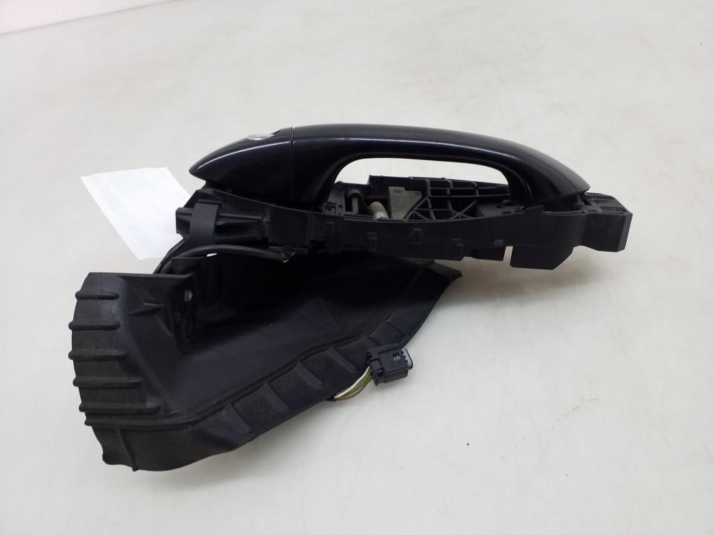 Used Mercedes Benz ML-Class Front door external opening handle and its ...