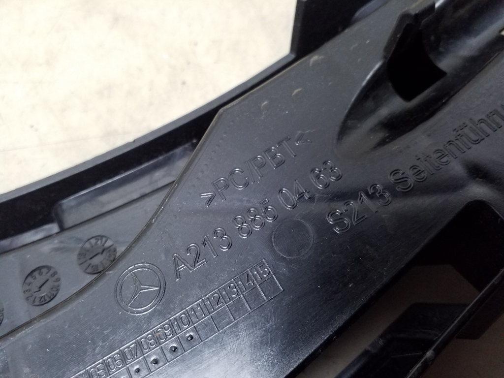 Used Mercedes Benz E-Class Rear bumper bracket A2138850463