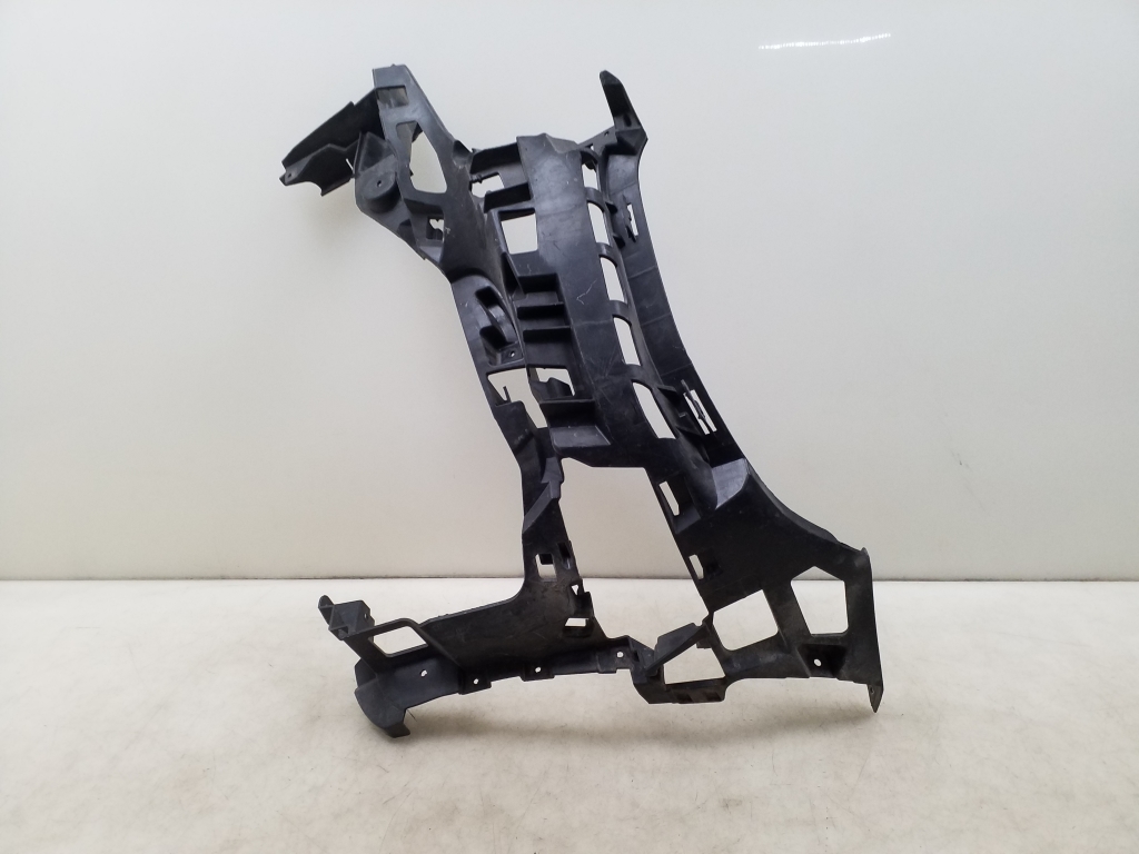 Used Mercedes Benz E-Class Front bumper inner frame A2138857104