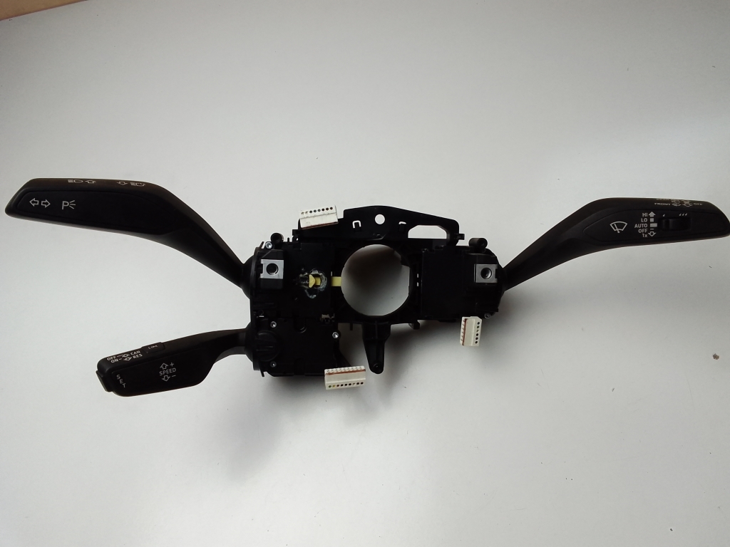 Used AUDI Q2 Switch and its parts 82A953521B