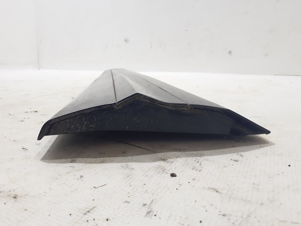 Used Kia Sportage Front door strip 87721R2300