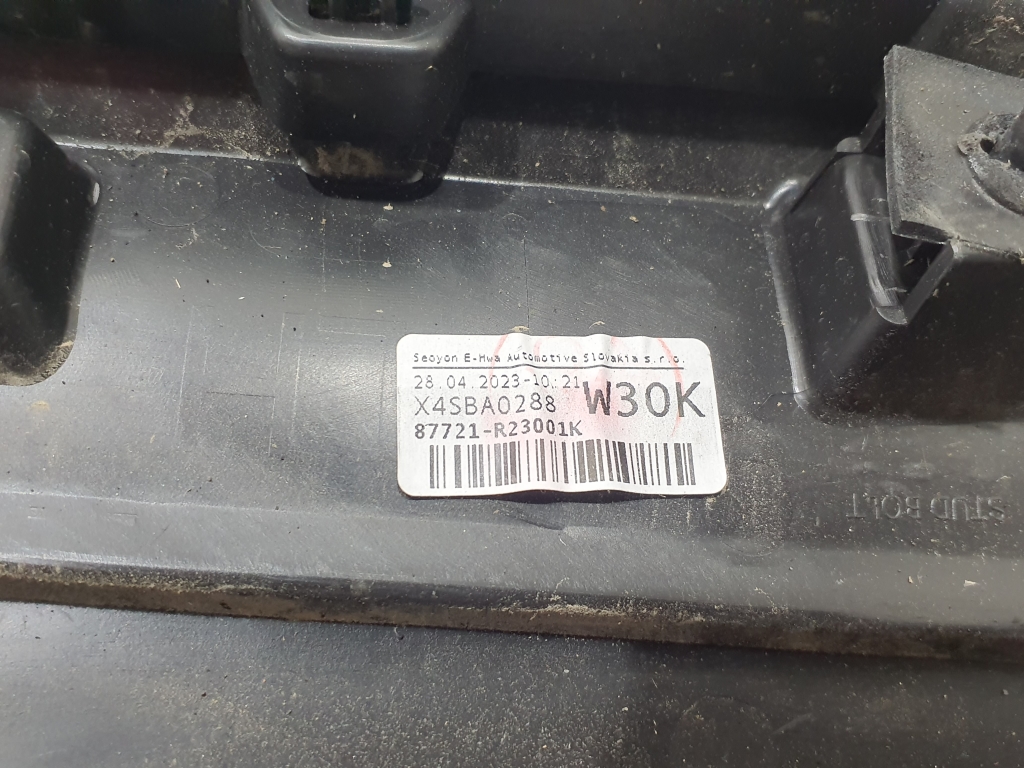 Used Kia Sportage Front door strip 87721R2300