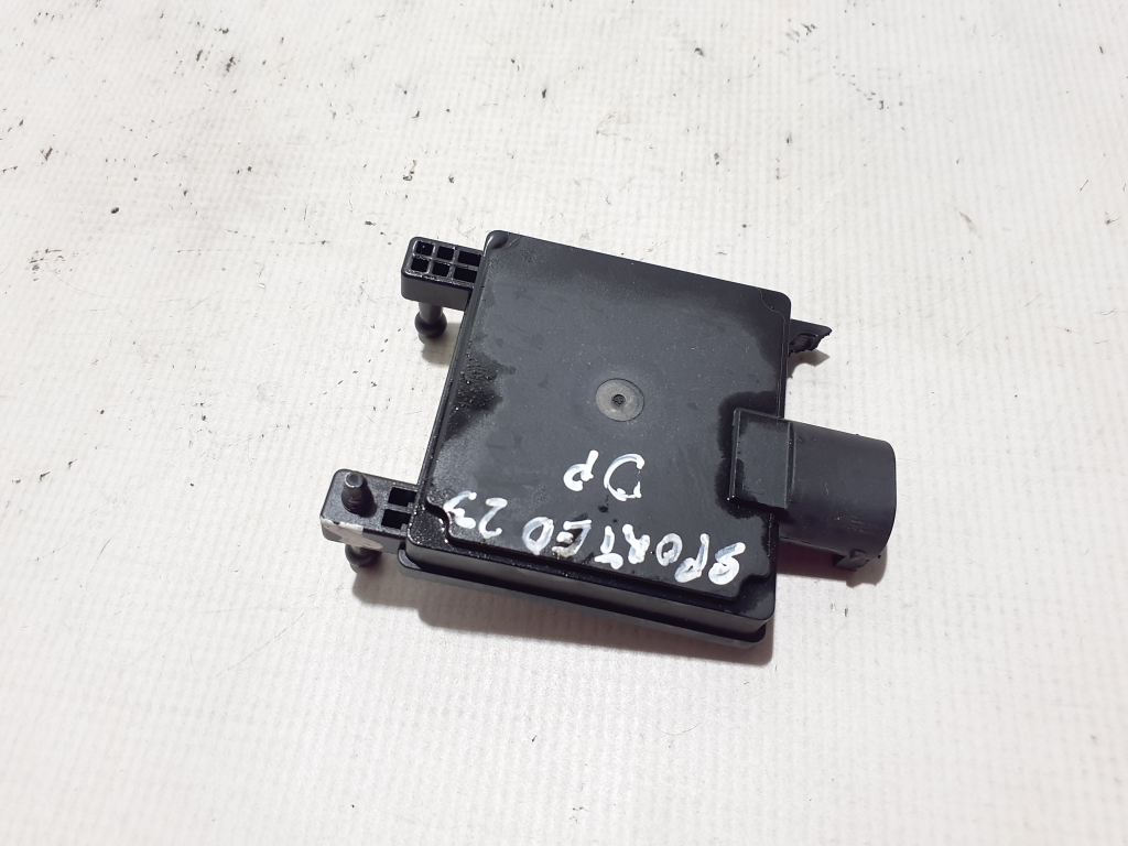 Naudotas Kia Sportage Aklos zonos radaras distronikas 99110CH000