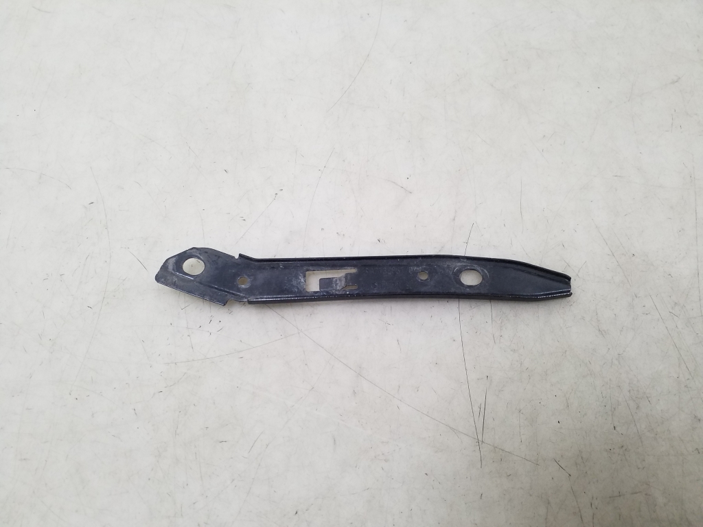 Used Mercedes Benz E-Class Front bumper bracket A2138851704