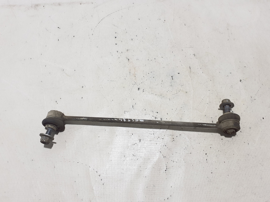 Used RENAULT Master Stabilizer pulled front 546180004R