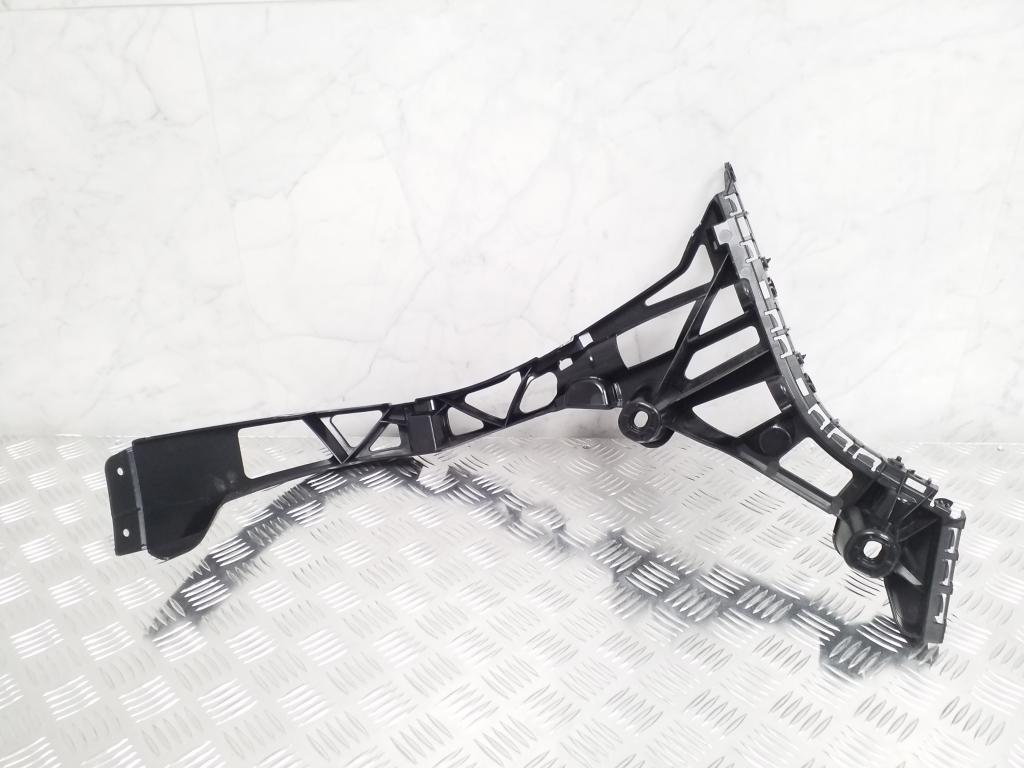 Used Mercedes Benz EQE Rear bumper bracket A2958850404