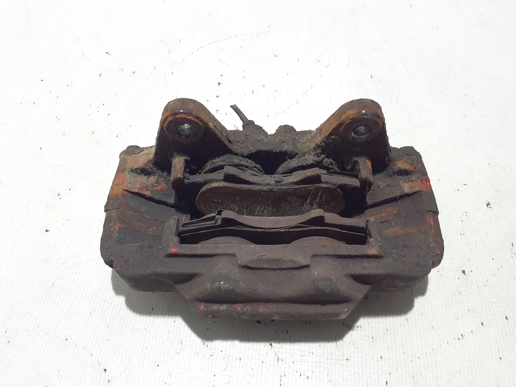 Used TOYOTA Land Cruiser Front brake caliper 4773060130
