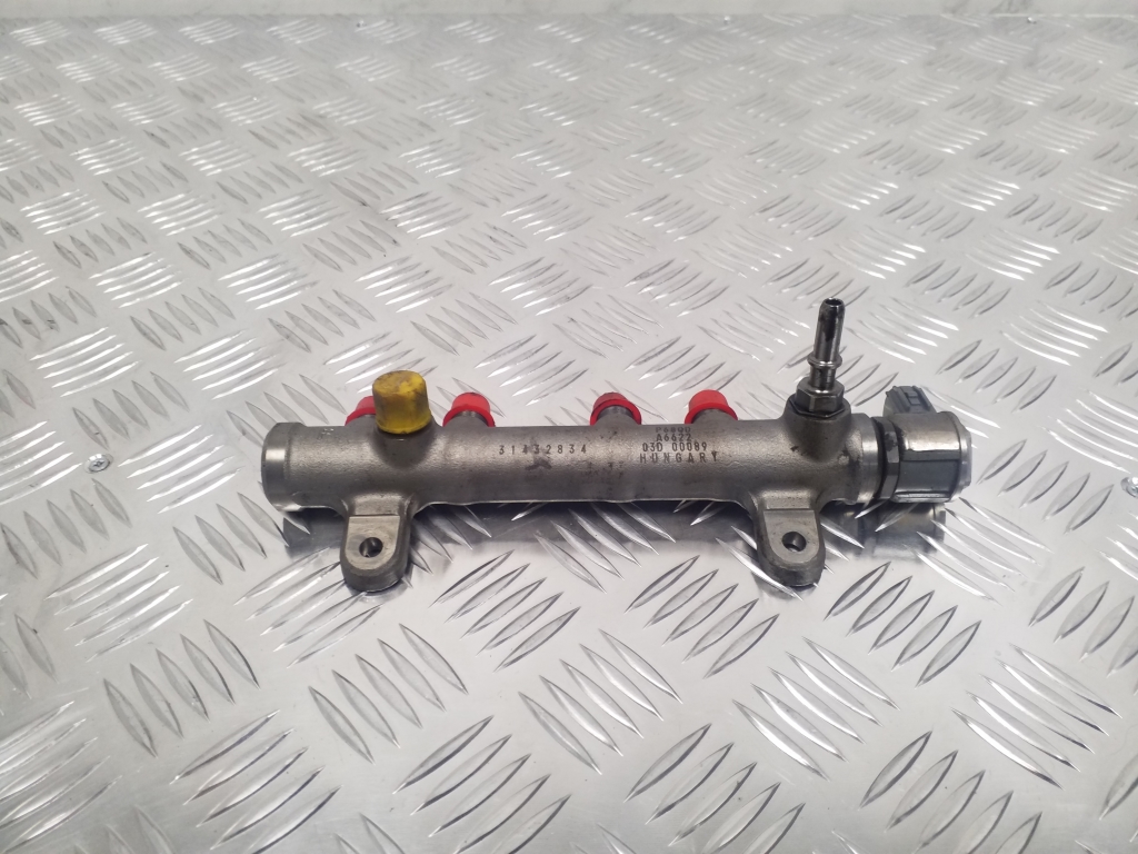 Used VOLVO XC90 High pressure fuel route 31432834