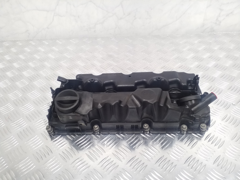 Used VOLVO XC90 Valve cover 32312069