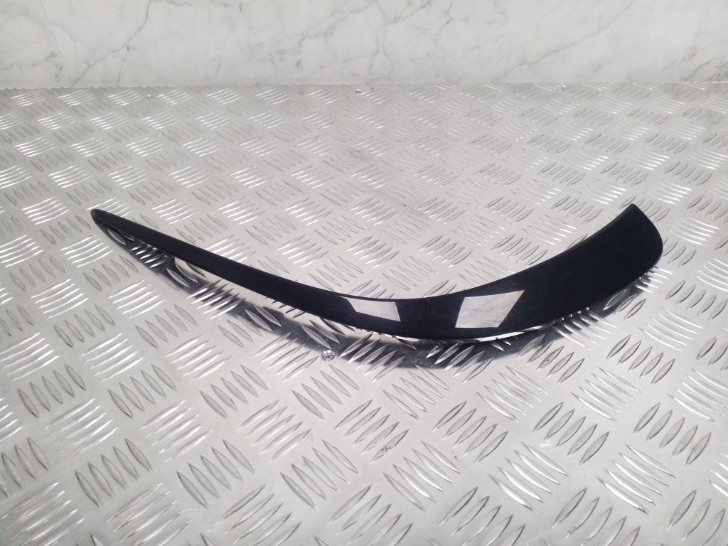 Used Mercedes Benz CLA-Class Front bumper lower grille bar A1188856401