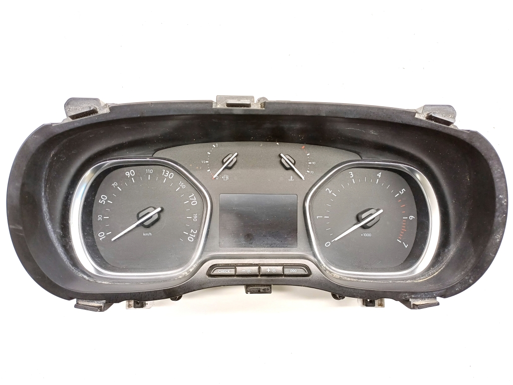 Used Citroen Jumpy Dashboard 9823960780