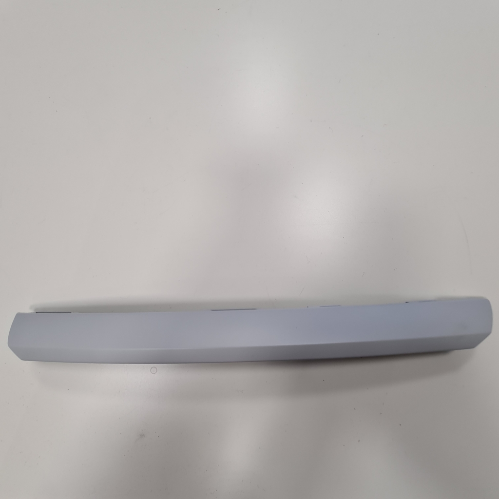Used Volkswagen Tiguan Other part of the front bumper 5NA853102B
