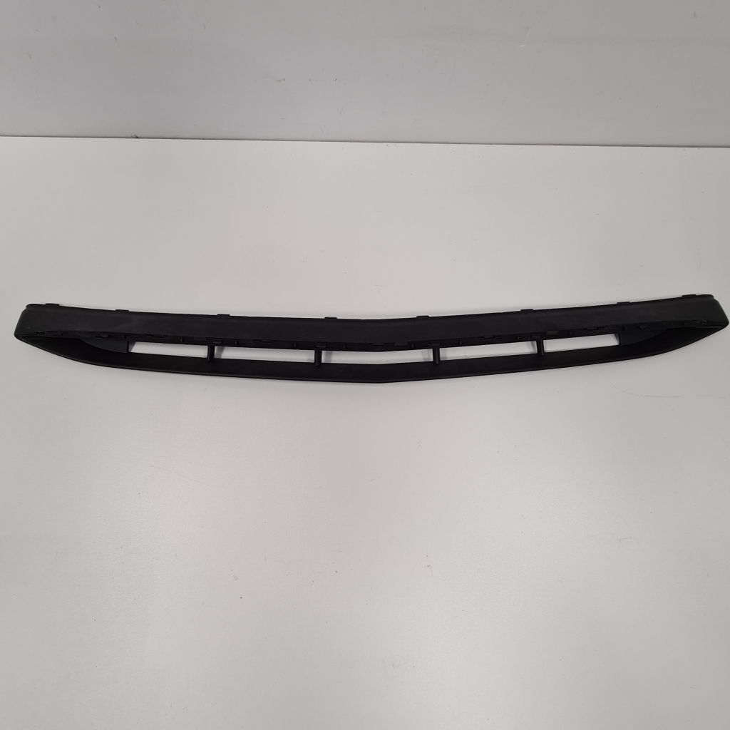 Used Mercedes Benz E-Class Front bumper lower grille A2138850100