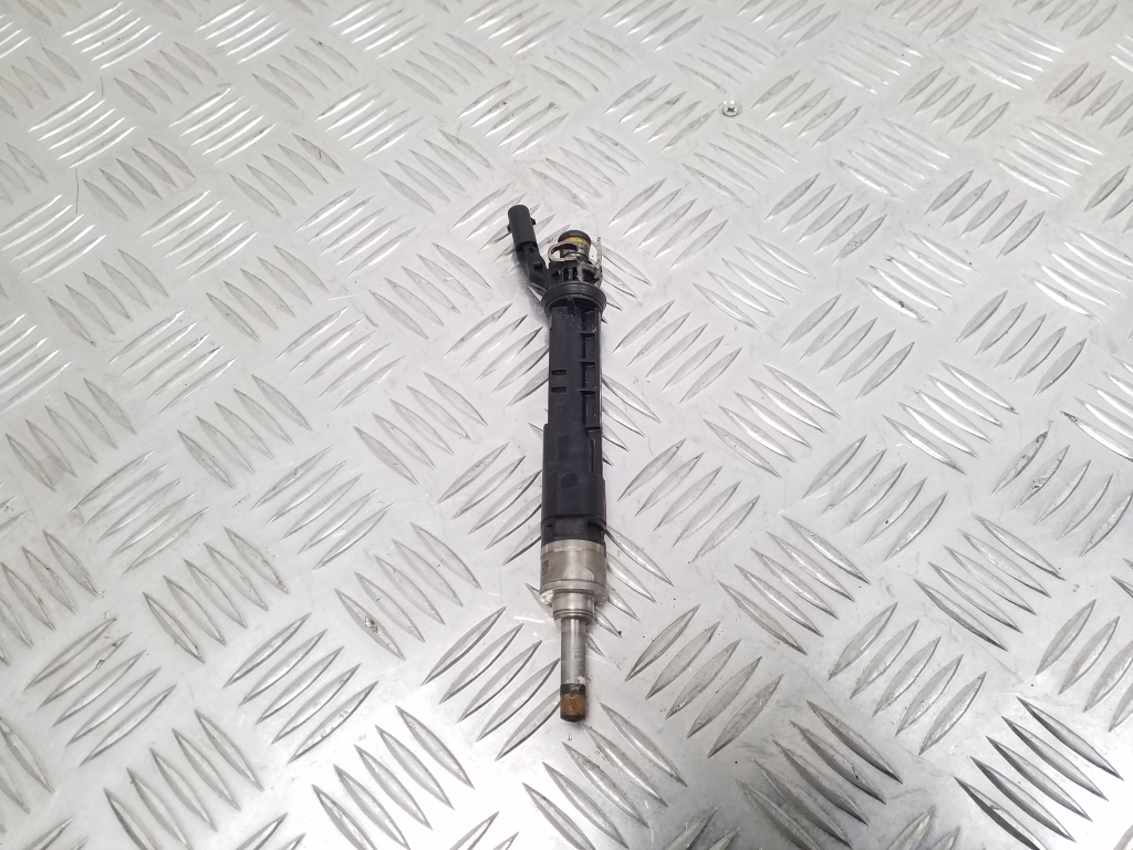 Used NISSAN Qashqai Fuel injector 166001525R