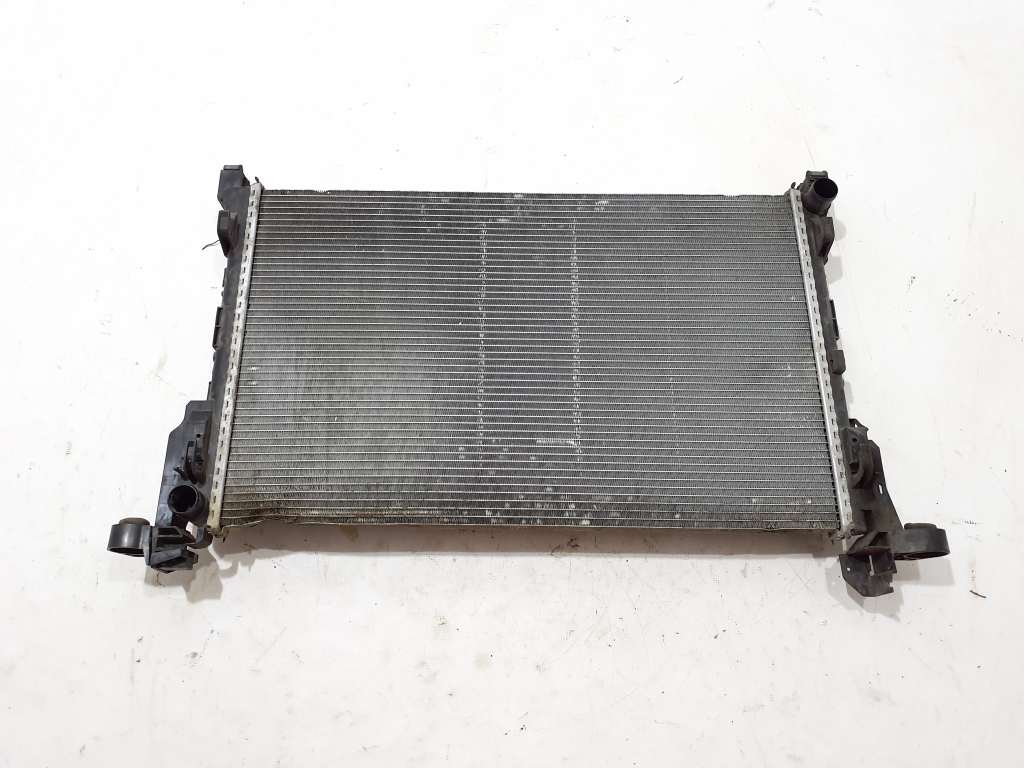 Used RENAULT Trafic Cooling radiator 214103569R