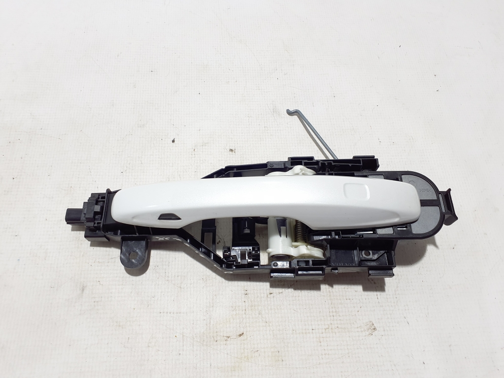 Used VOLVO XC60 Front door external opening handle and its details