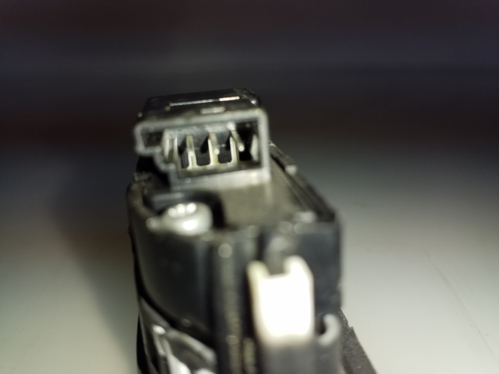 Used Mercedes Benz ML-Class Door lock unlock switch A2518200910