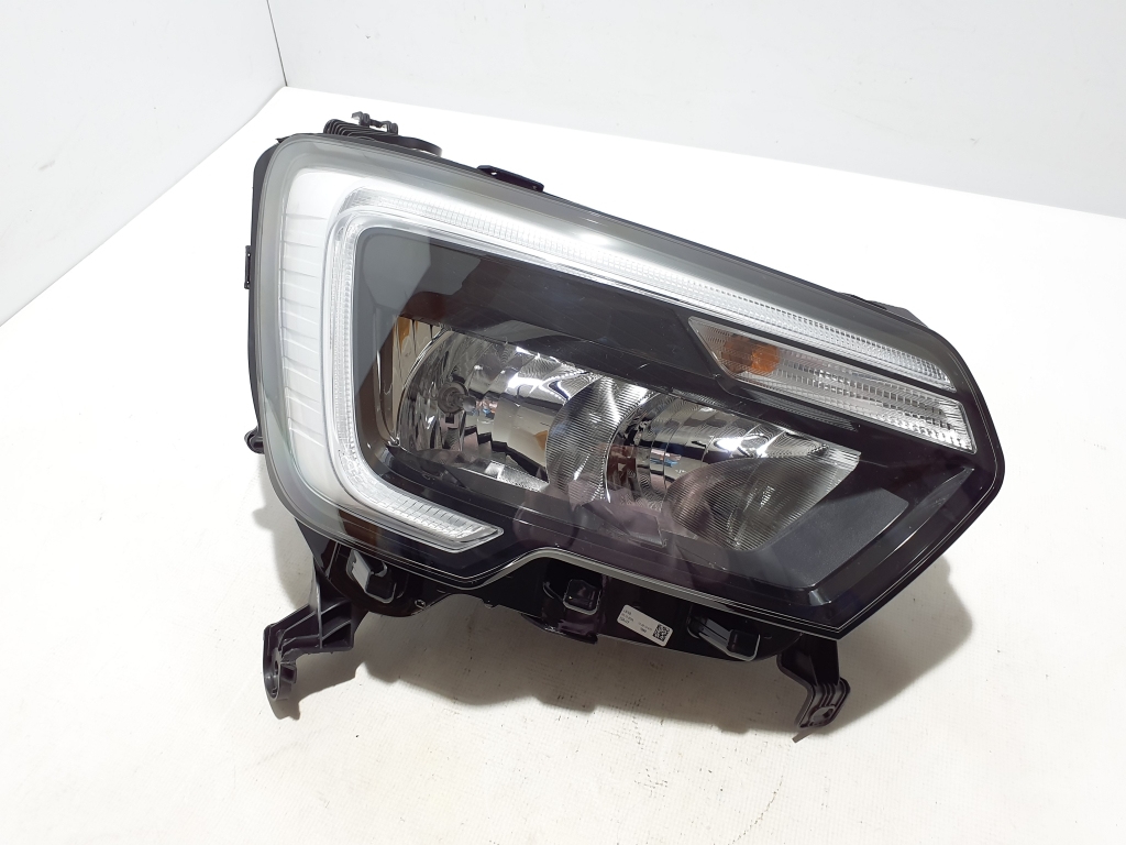 Used RENAULT Master Headlights 260105567R