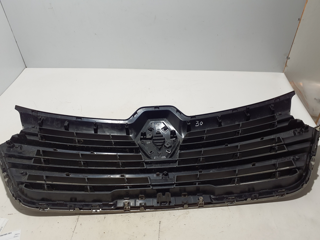 Used RENAULT Trafic Front grille 623102024R