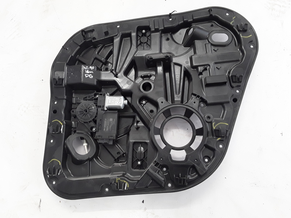 Naudotas VOLVO XC90 Galinių šoninių durų stiklo pakėlėjas 31349765