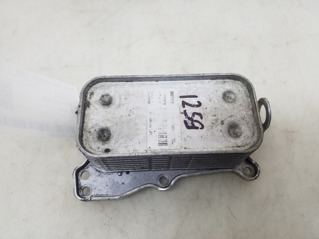 Used Mercedes Benz ML-Class Oil cooler A2721880001