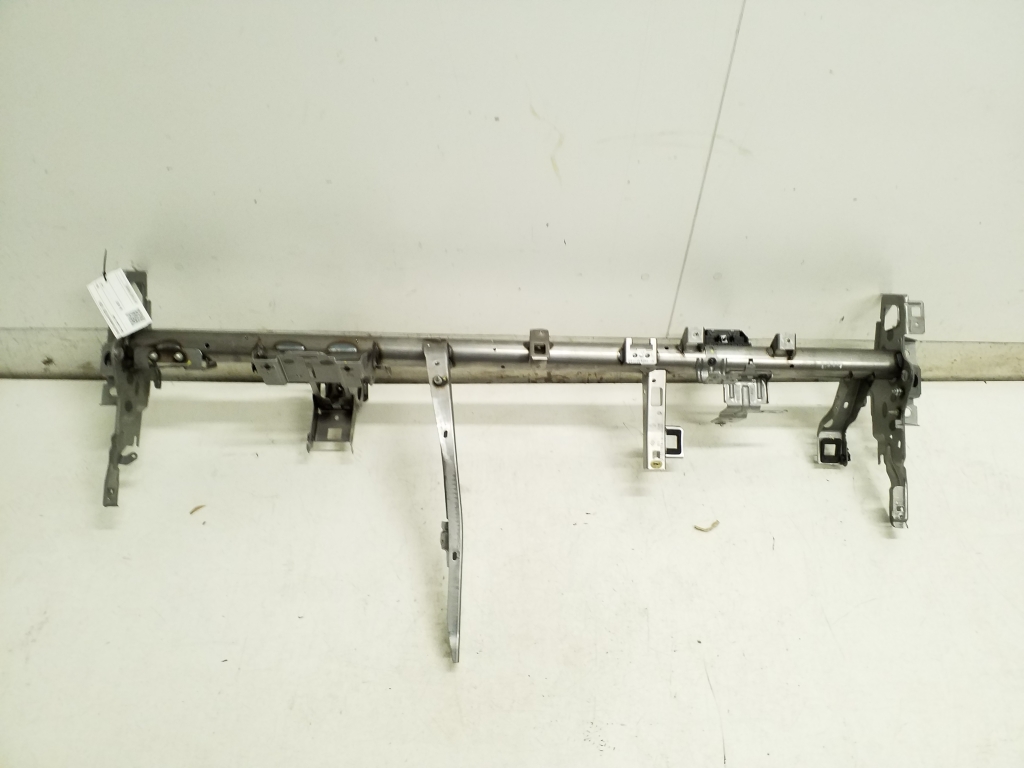 Used Dacia Sandero Interior panel beam