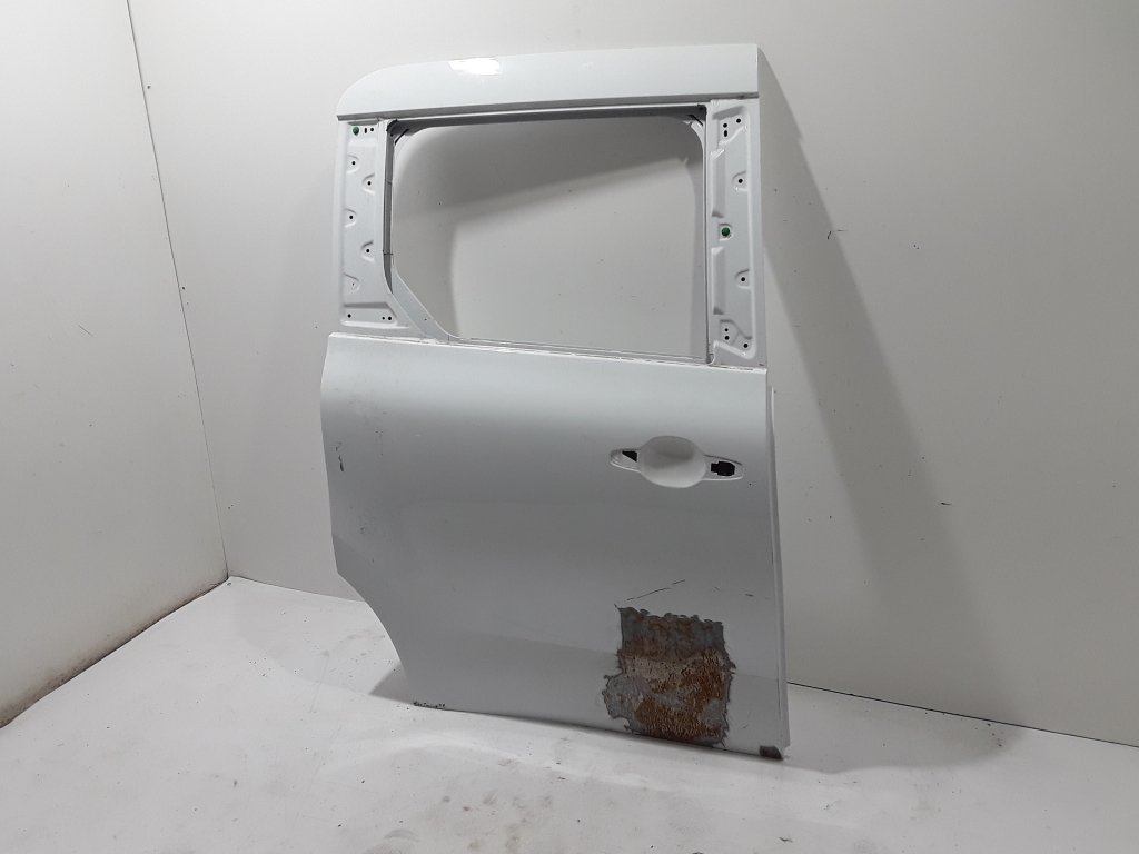 Used RENAULT Kangoo Sliding doors 821123043R