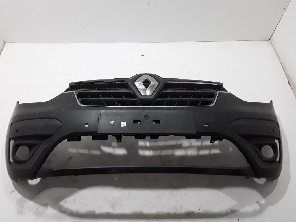 Used RENAULT Express Front bumper 620220594R