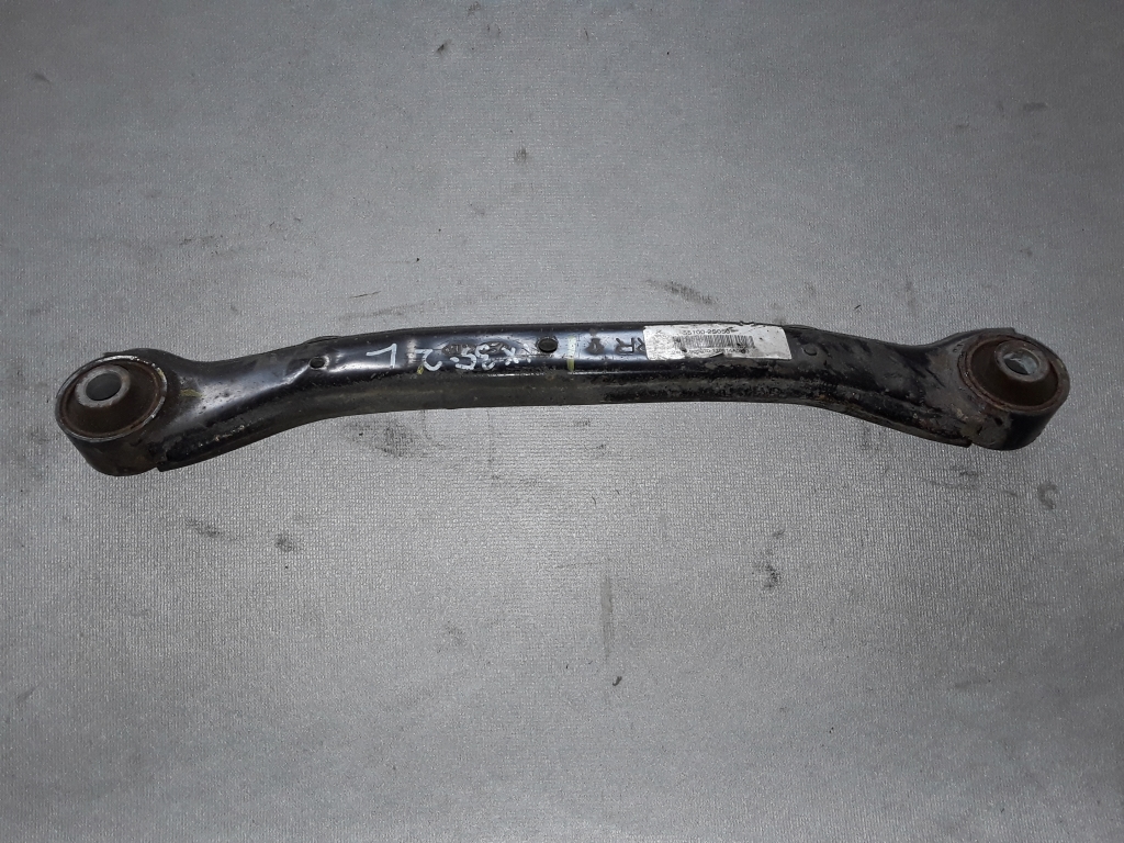 HYUNDAI ix35 1 generation (2009-2015) Rear Right Arm 551002S050 ...