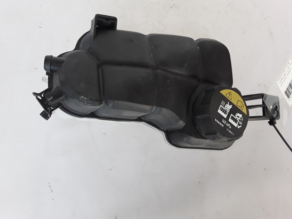 Used VOLVO XC60 Tank for coolant 31200321