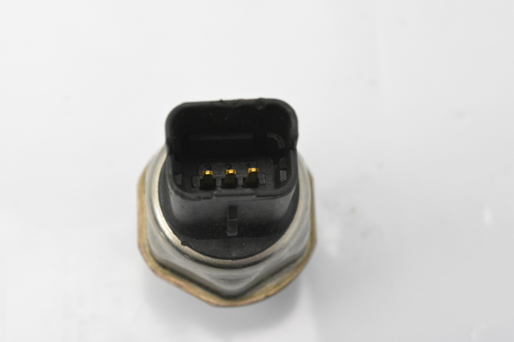 Used Ford Galaxy High pressure fuel line sensor 9663305480