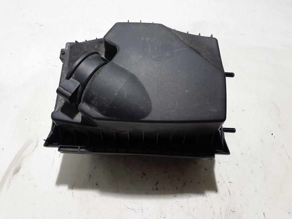 Used RENAULT Master Air filter housing 165008632R