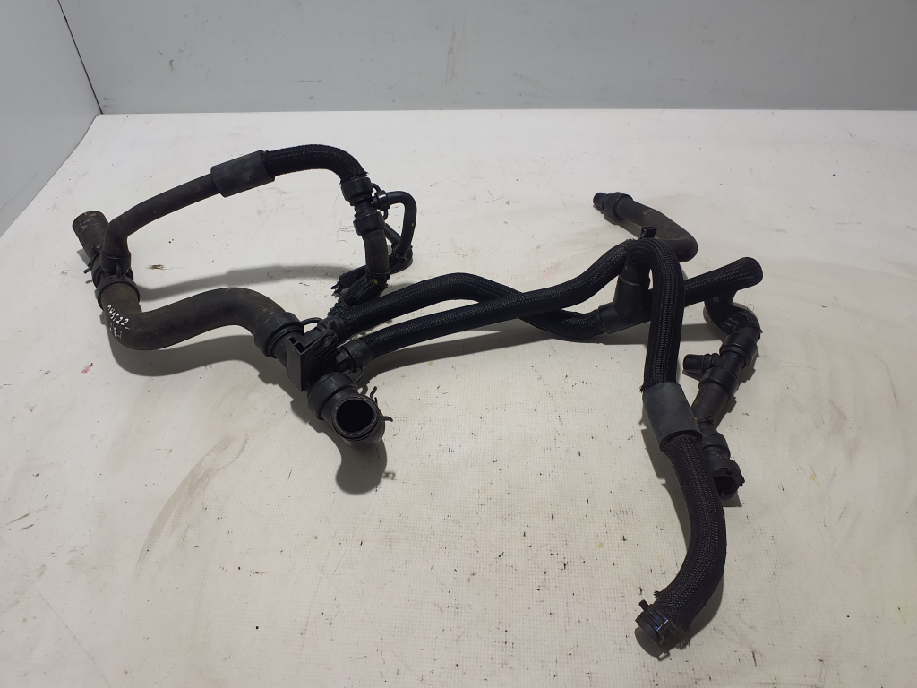 Kasutatud RENAULT Master Jahutusradiaatori voolik 215030089R