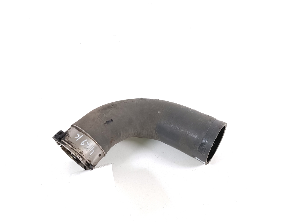 Used VOLVO V60 Intercooler hose 32222271