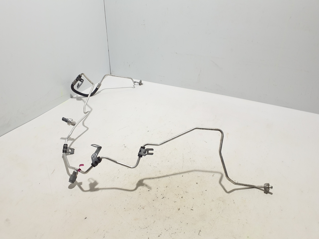 Used RENAULT Megane Hose for air conditioning 924403833R