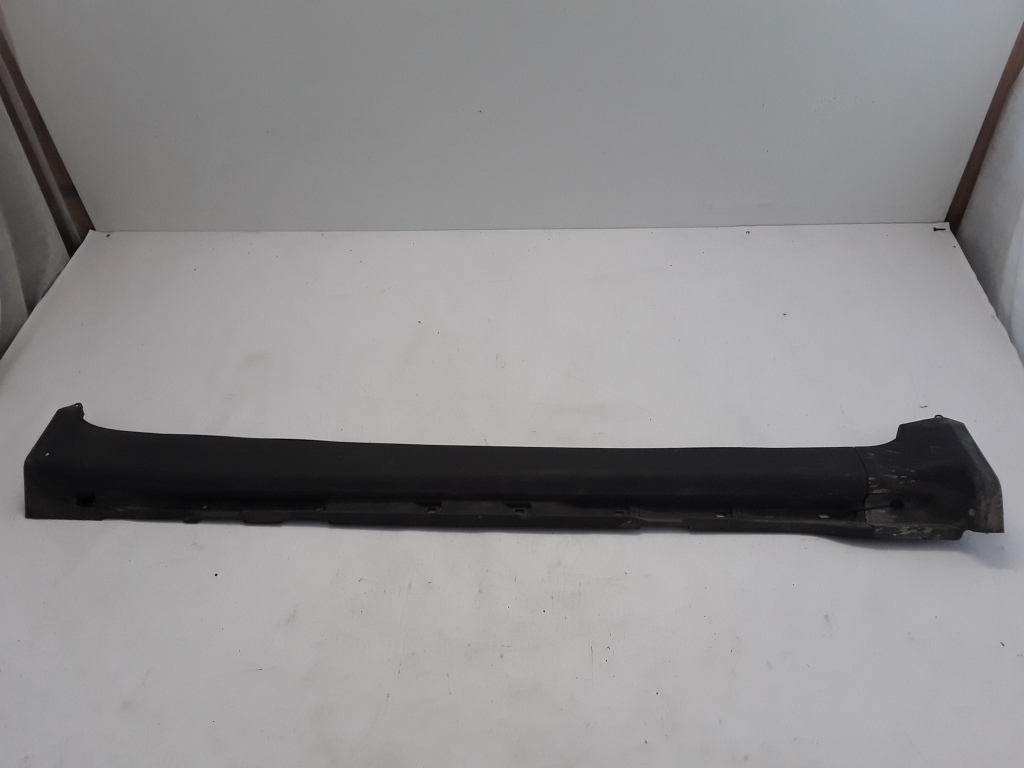 Naudotas VOLVO XC90 Išorinė slenksčio apdaila 30653723