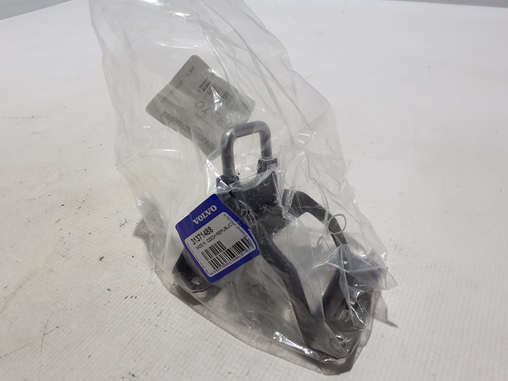 Used VOLVO XC90 Engine cover lock 31371488