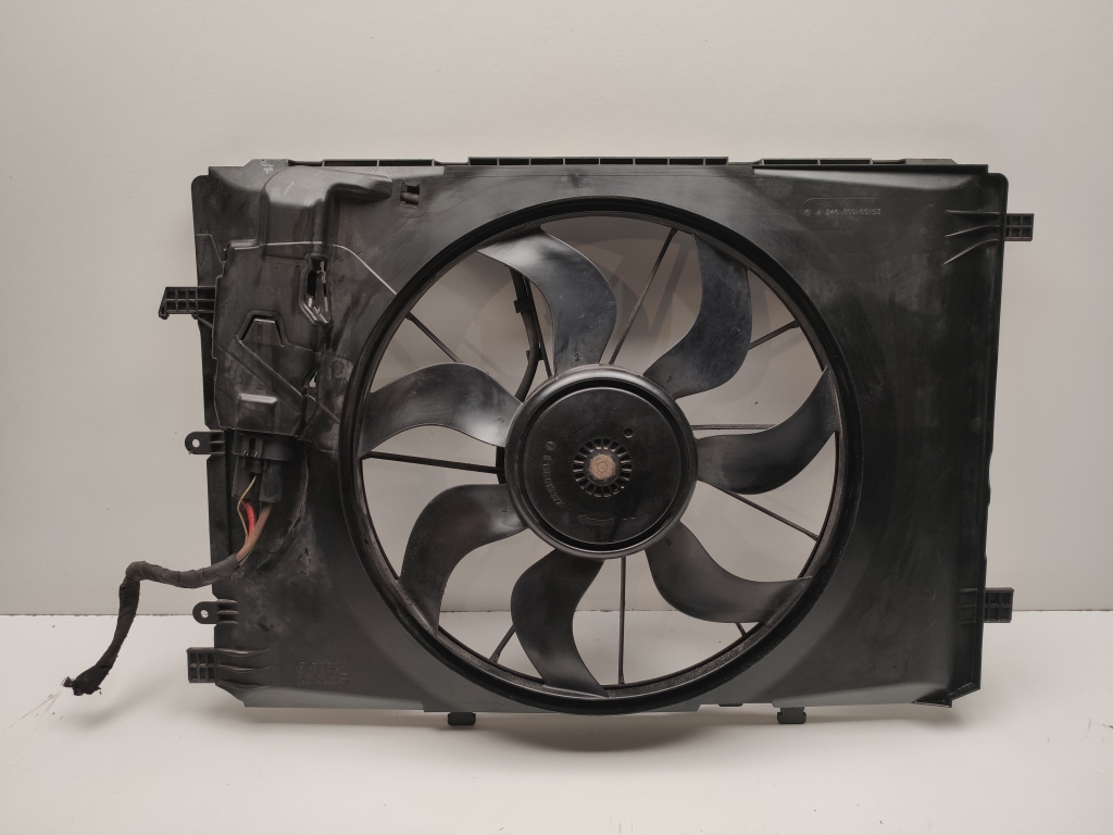 Used Mercedes Benz A-Class Cooling fan and its parts A2465000093