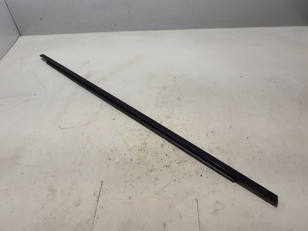 Used Mercedes Benz E-Class Rear side door strip to glass outer A2137302405