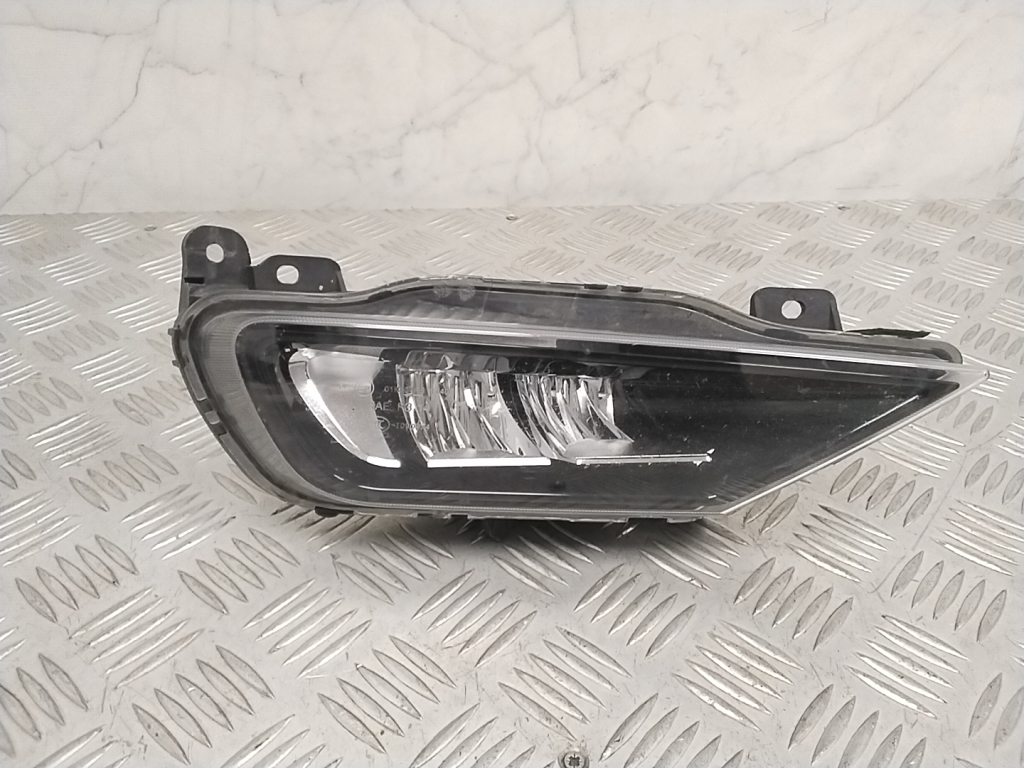 VOLVO XC60 2 generation (2017-2024) Front Right Fog Light 31395866 ...