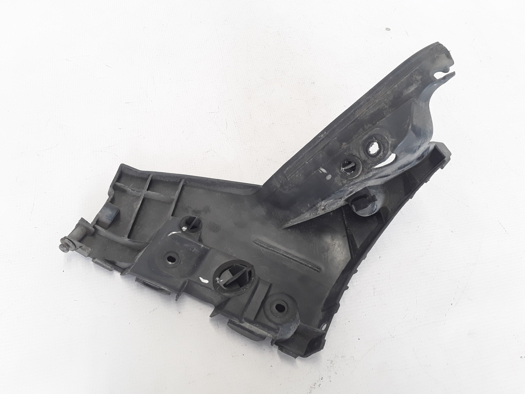 Used RENAULT Clio Rear bumper bracket 8200290037