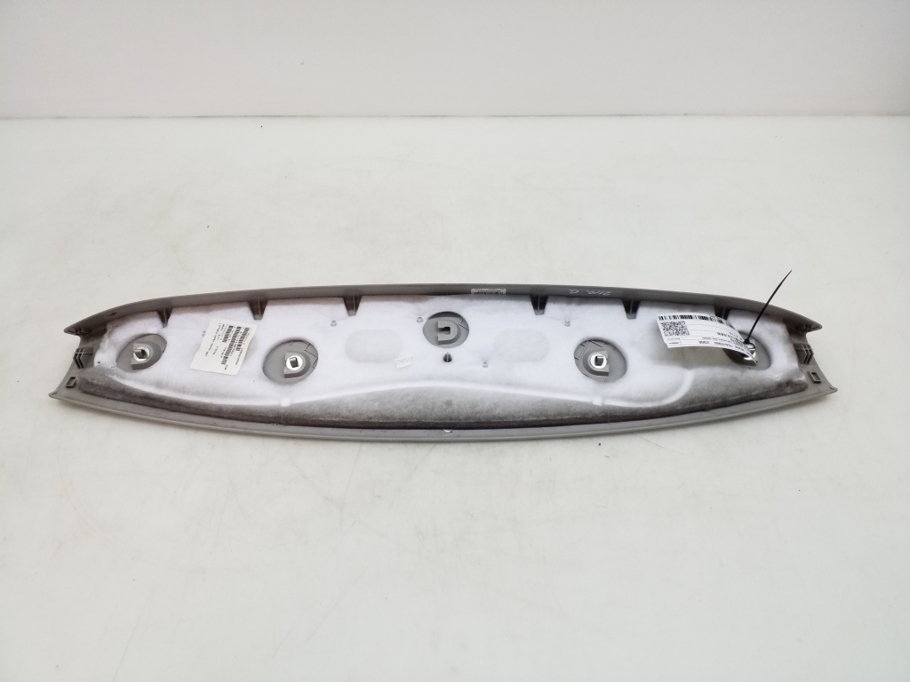 Used Mercedes Benz ML-Class Other detail of the boot lid punch A1647400370