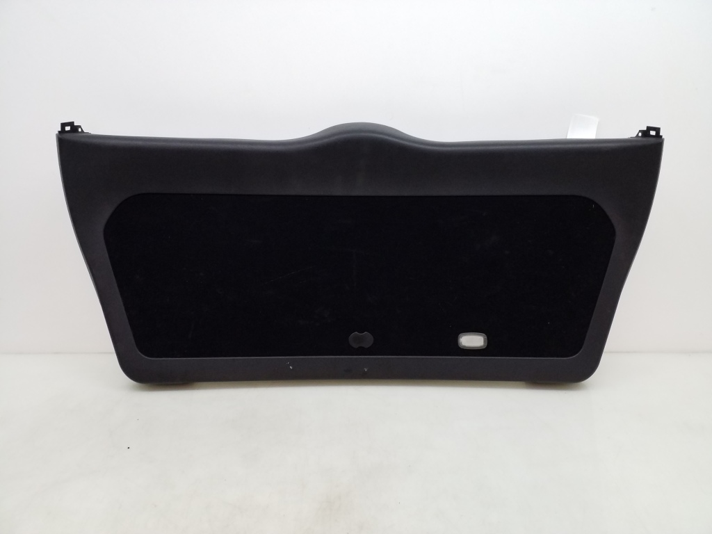 Used Mercedes Benz ML-Class Pulling out the boot lid A1647401770