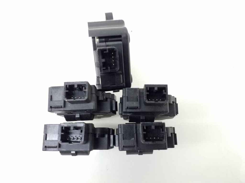 Used Mercedes Benz ML-Class Interior shoulder valve motor A1648202042