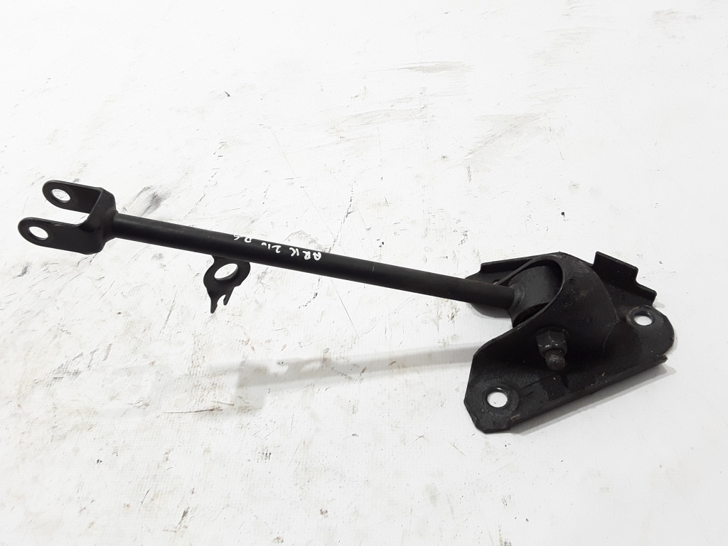 Used RENAULT Arkana The rear axle pulled 551107894R