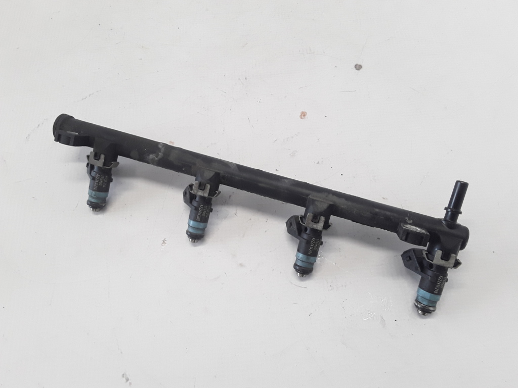 Benutzt Dacia Duster Common Rail Kraftstoffleitung 8200139674