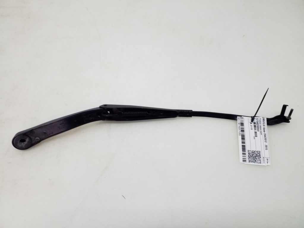 Used Mercedes Benz GLK-Class Windshield wiper blade A2048200944