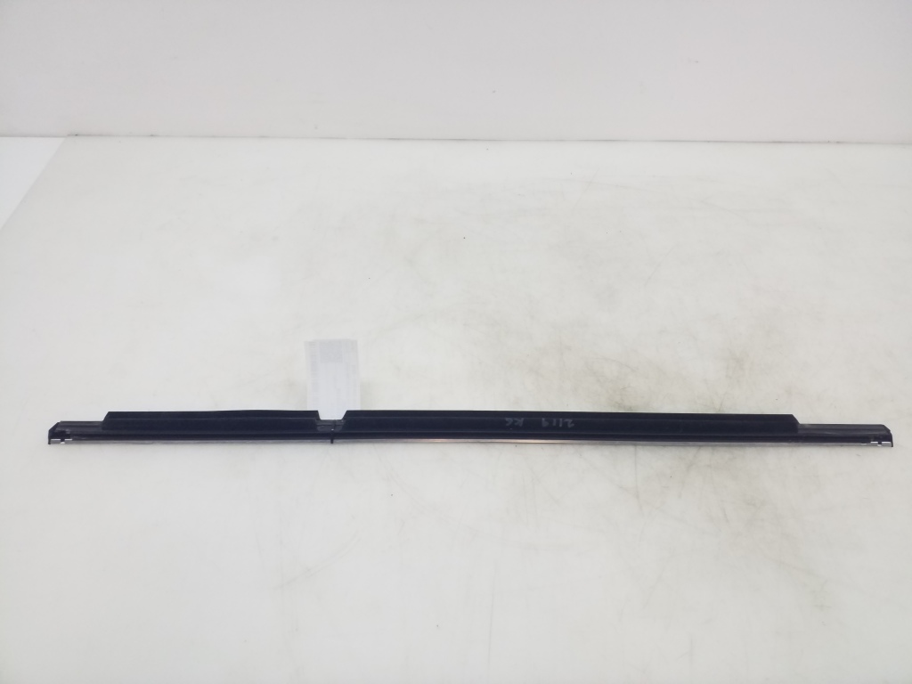 Used Mercedes Benz GLK-Class Rear side door strip to glass outer ...