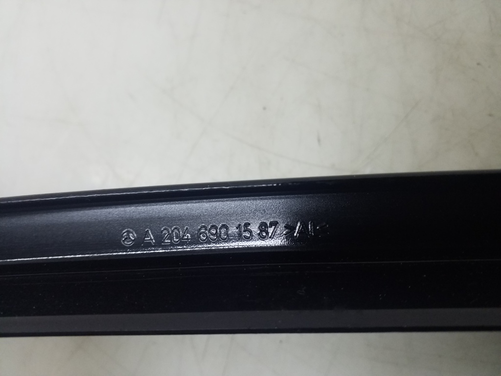 Used Mercedes Benz GLK-Class Other detail of the rear side door A2046901587